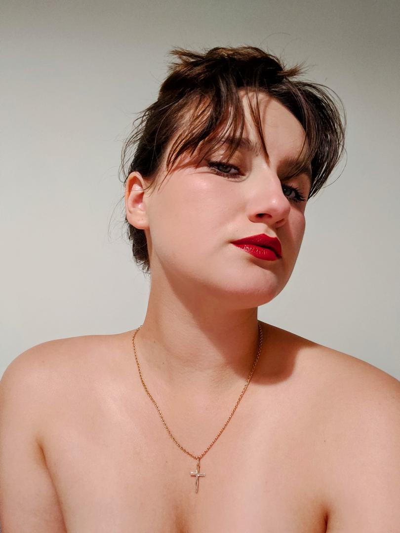 Cecily Slava’s Official Social Fan Page | LoyalFans