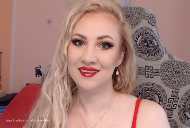 Happy Vday to all of my fans!!😘👄 - Miss Lexy Gold Official Photos | www ...