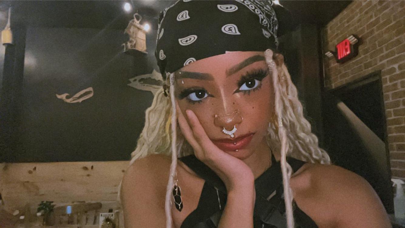 Flowerr’s Official Social Fan Page | LoyalFans