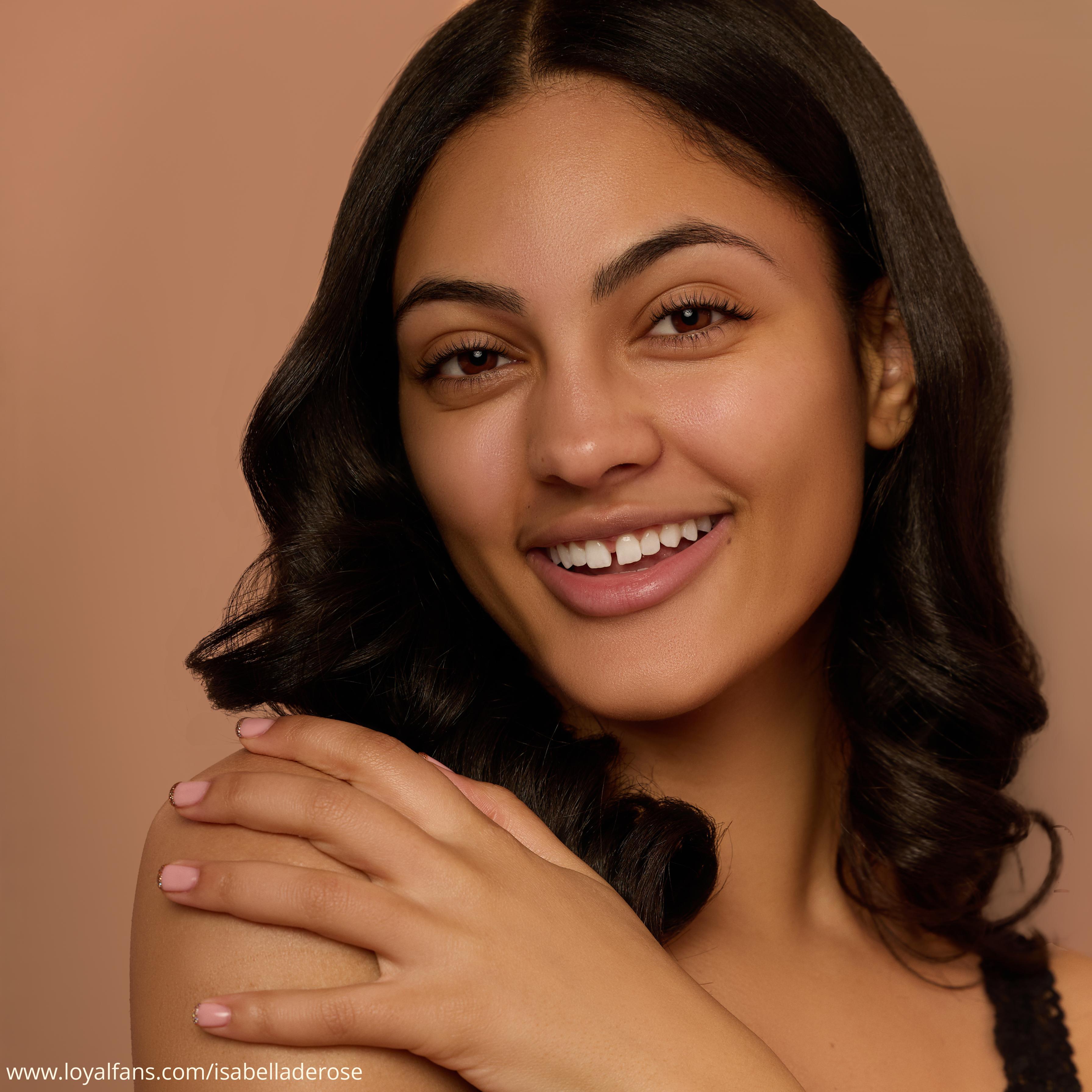 Isabella DeRose’s Official Social Fan Page | LoyalFans