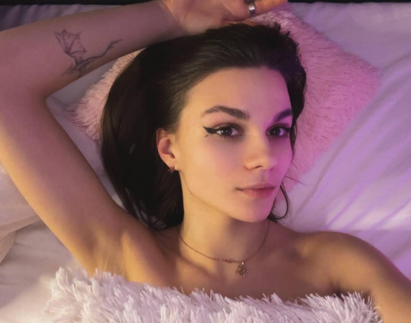 😇 - EvaHair Official Photos | LoyalFans