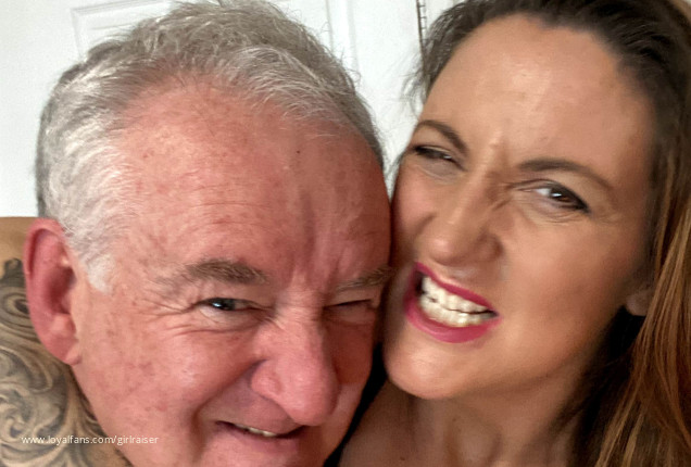 New clips coming soon... - Roger Razer Official Photos | www.Loyalfans.com