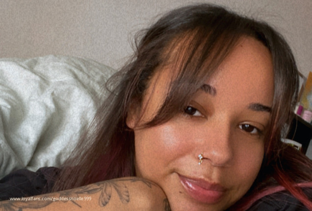 Pedi queen - goddessnoelle999 Official Photos | www.Loyalfans.com