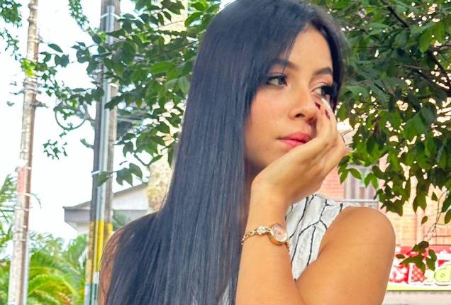 What is Miss Lark looking at? - AlondraBrooks Official Photos | LoyalFans