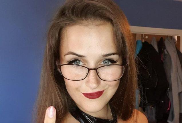 How I started vs. How it's going💦 - Miss Sophia Truee FINDOM FEMDOM HUMILIATION Official Photos ...