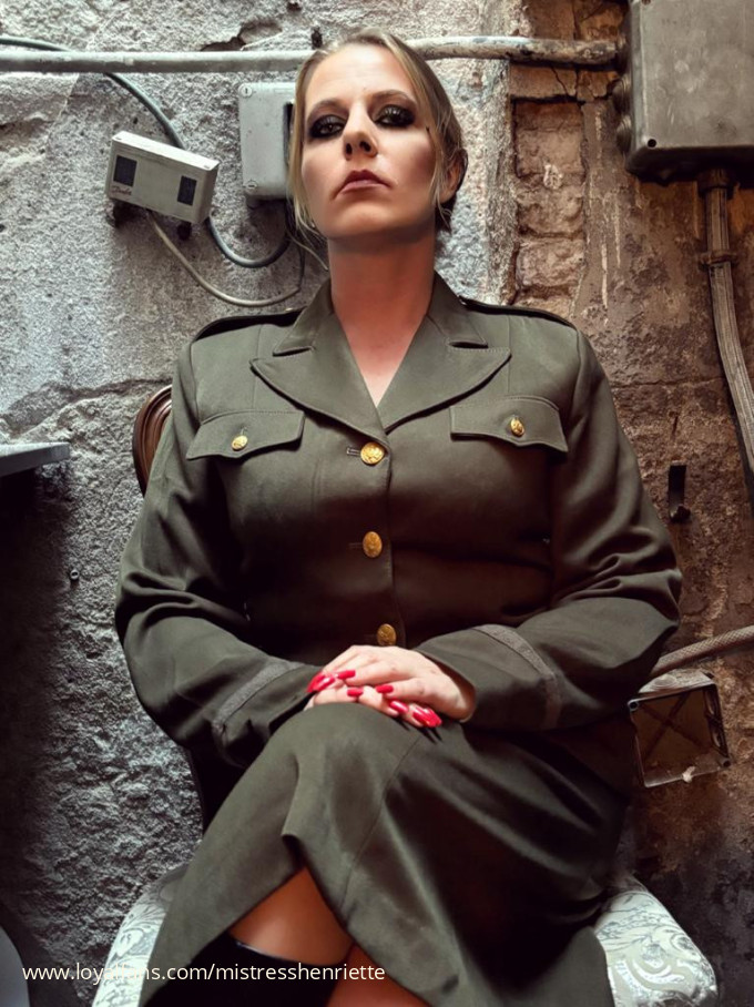 Watching you in my prison - Mistress Henriette Official Photos | LoyalFans