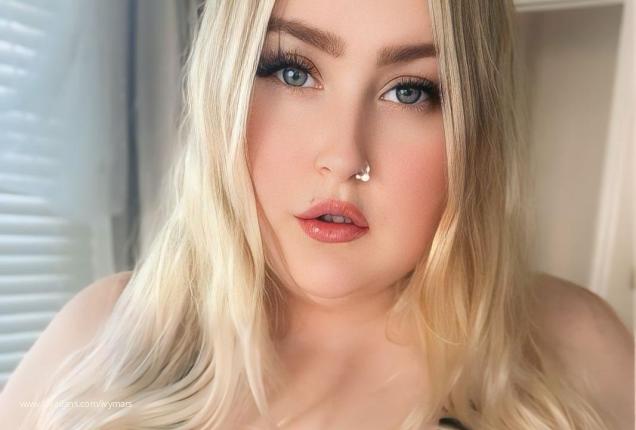 Smelly Goddess Farts - Goddess Ivy Mars Official Profile | www.Loyalfans.com