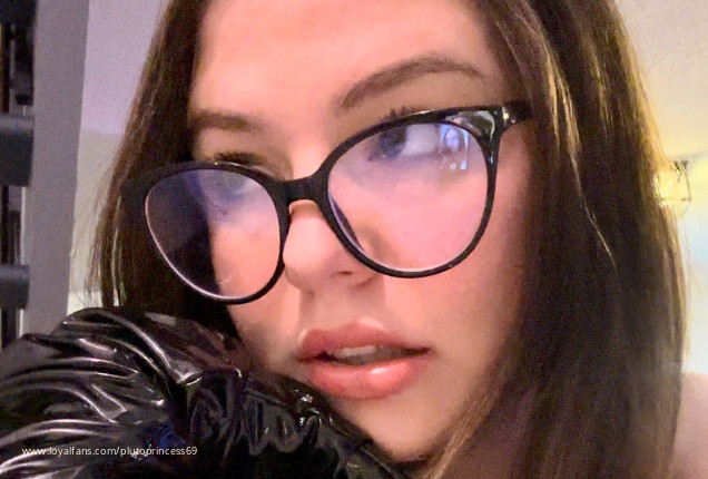 Blacklight Cum Show Pluto Princess Official Profile