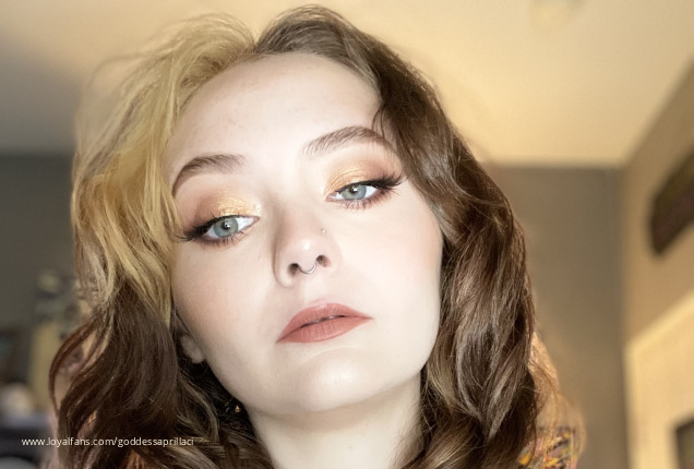 My curves drive you wild - Goddess April Laci Official Photos | www ...