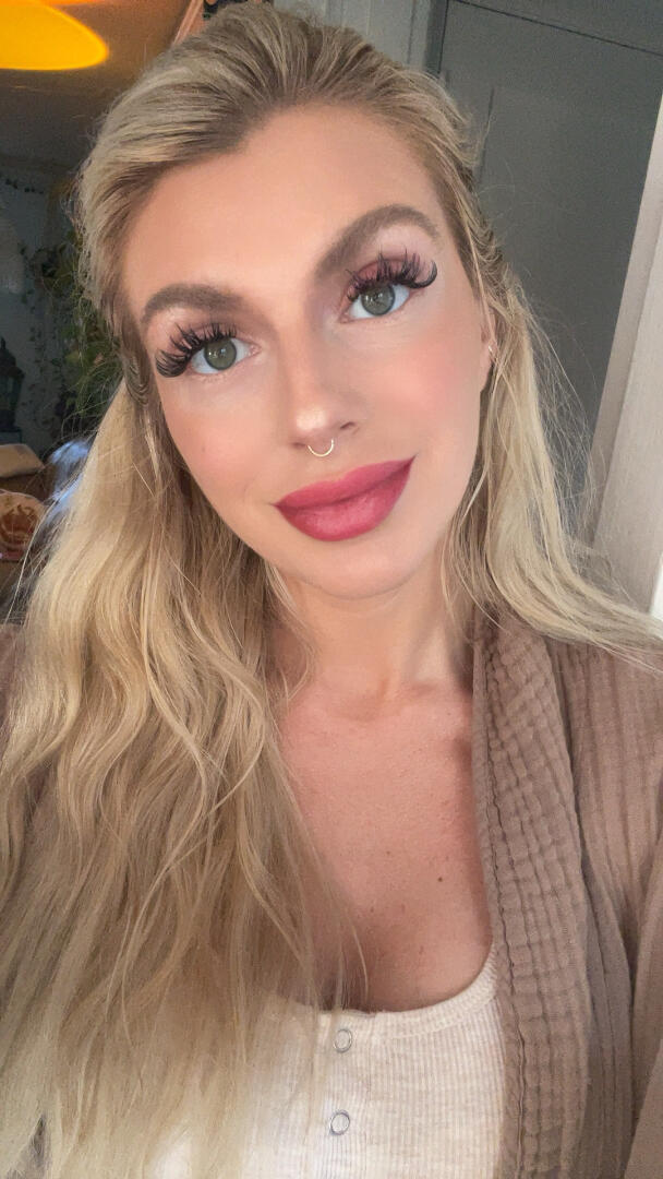 Chelsea Layne's videos and clips | Official account | LoyalFans