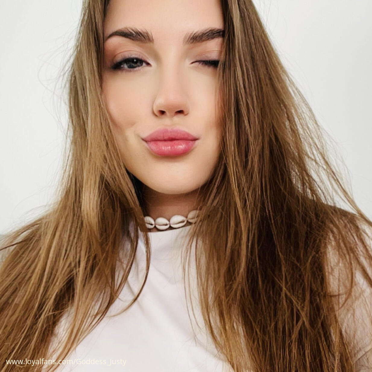 Dream Goddess Justyna’s Official Social Fan Page | LoyalFans