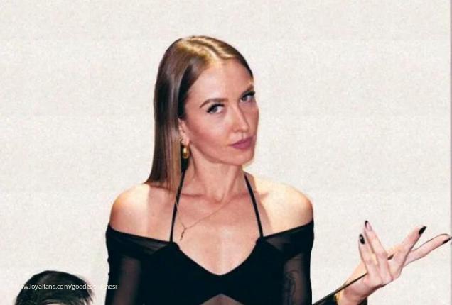 The only thing I can give you.. - Goddess DEA NEMESI Mistress ...