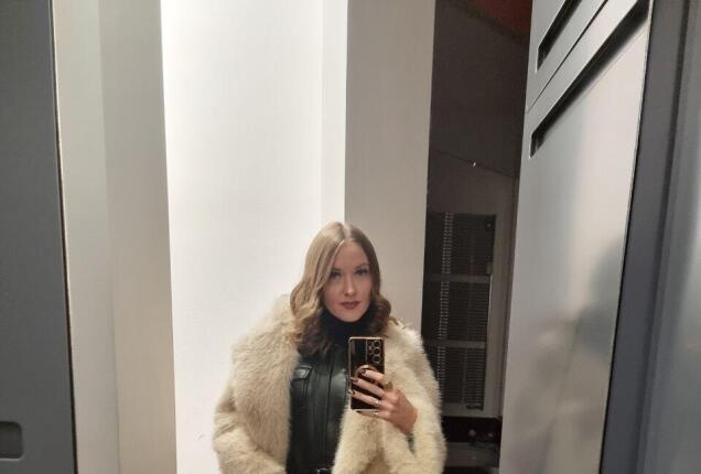 Cold? Freddo? - Goddess DEA NEMESI Mistress Dominatrix Femdom Official ...