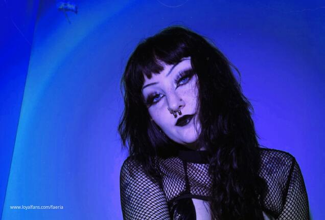 feet & pixels - faeria findom Official Profile | www.Loyalfans.com