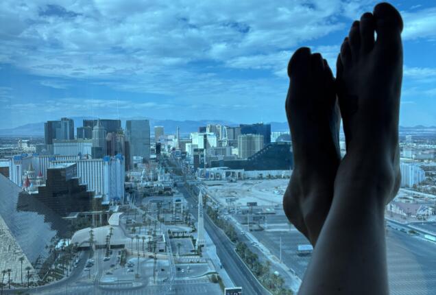 Above the Strip - KlaudiaKeys Official Photos | www.Loyalfans.com