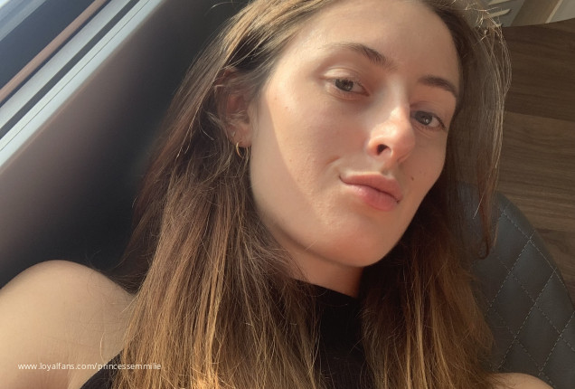 gym pump - Princess Emmilie Official Photos | www.Loyalfans.com