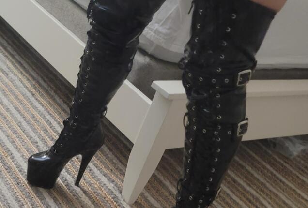 Do not waste my time - Rubyverse Official Photos | LoyalFans