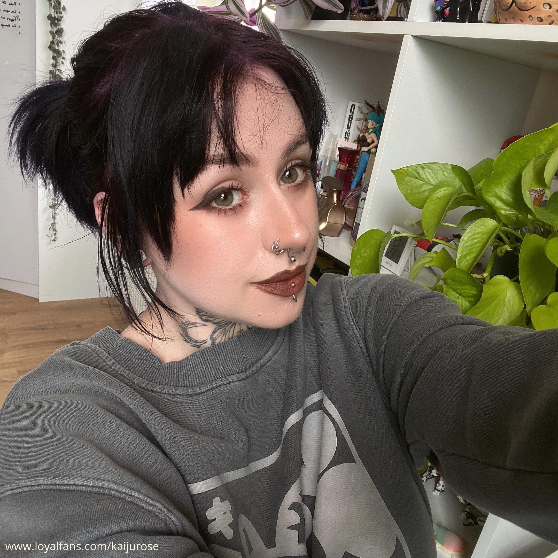 Kaiju Rose's videos and clips | Official account | LoyalFans