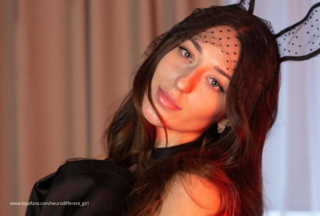 prepare ur face as my sit, servant - ur Goddess Jennifer Official ...