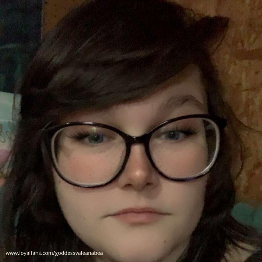 Goddess Valeana Bea’s Official Social Fan Page | LoyalFans