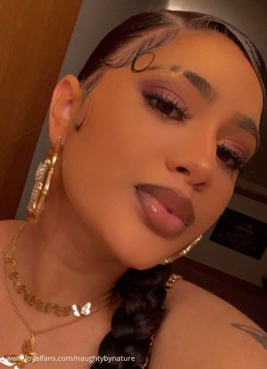 Yazzy Yasmine’s Official Social Fan Page | LoyalFans