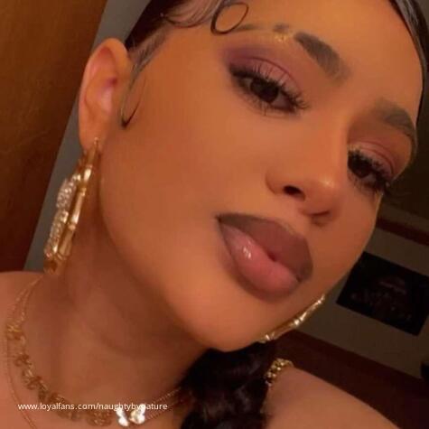 Yazzy Yasmine’s Official Social Fan Page | LoyalFans