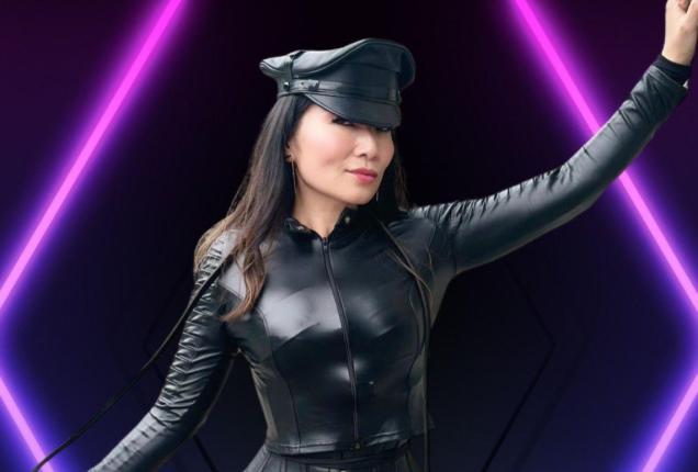 Steaming Live - Mz Kim Findom Femdom Nylon Connoisseur Official Photos | www.Loyalfans.com