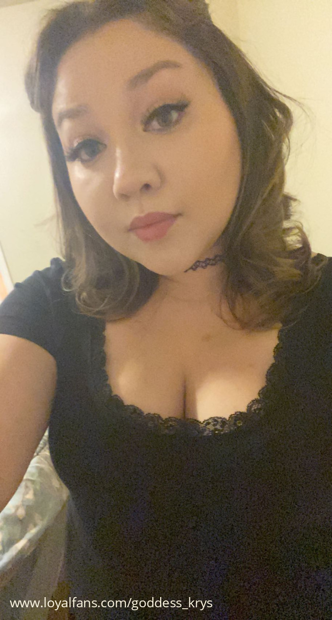 Goddess Krys1’s Official Social Fan Page | LoyalFans
