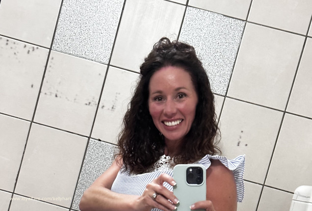 I took these especially for someone - Kelly Hart Official Photos ...