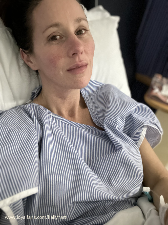 Update - Kelly Hart Official Photos | www.Loyalfans.com