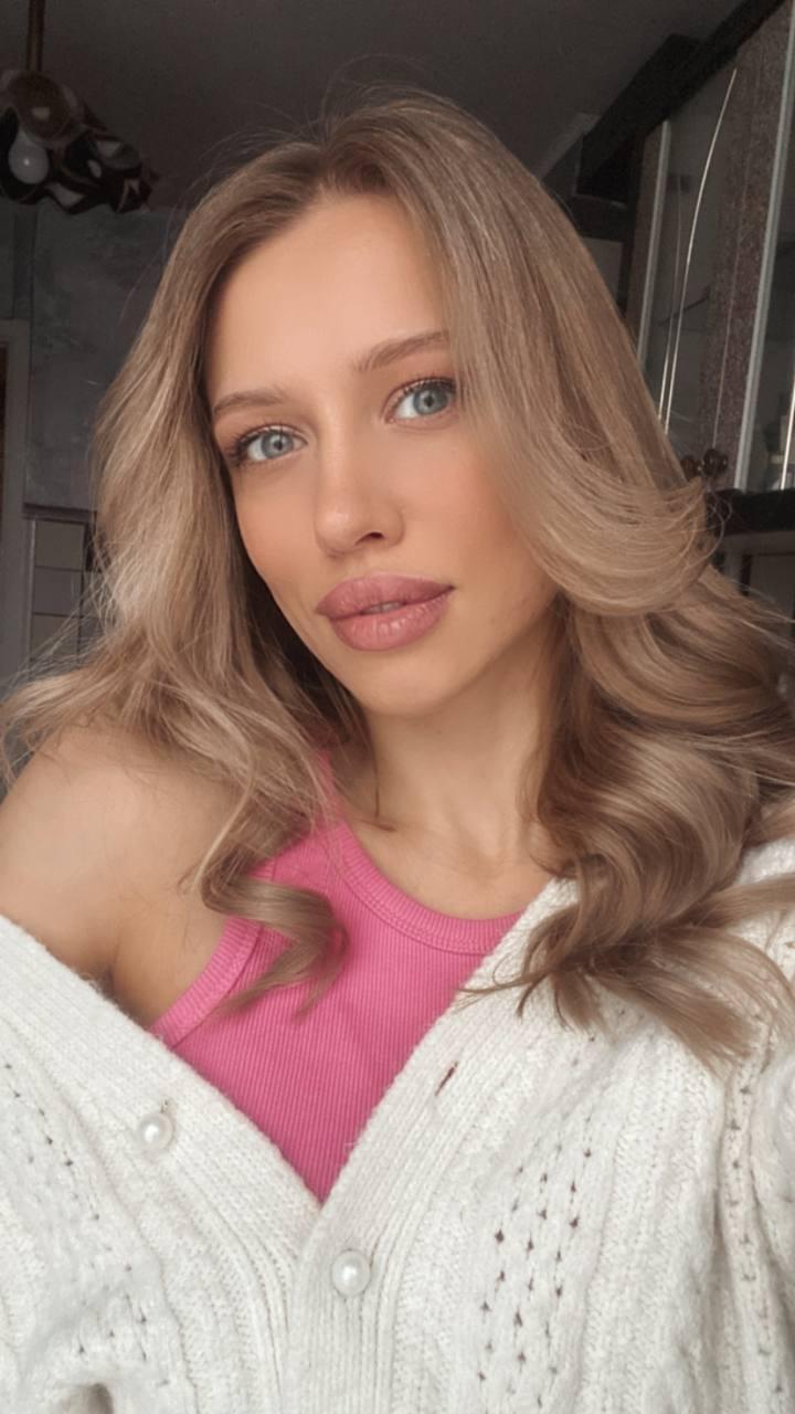 VickiWalker’s Official Social Fan Page | LoyalFans