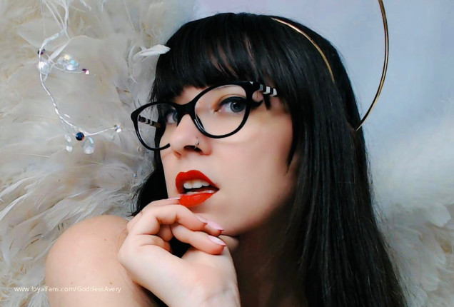 These stills 🥵 - Goddess Avery Official Photos | www.Loyalfans.com