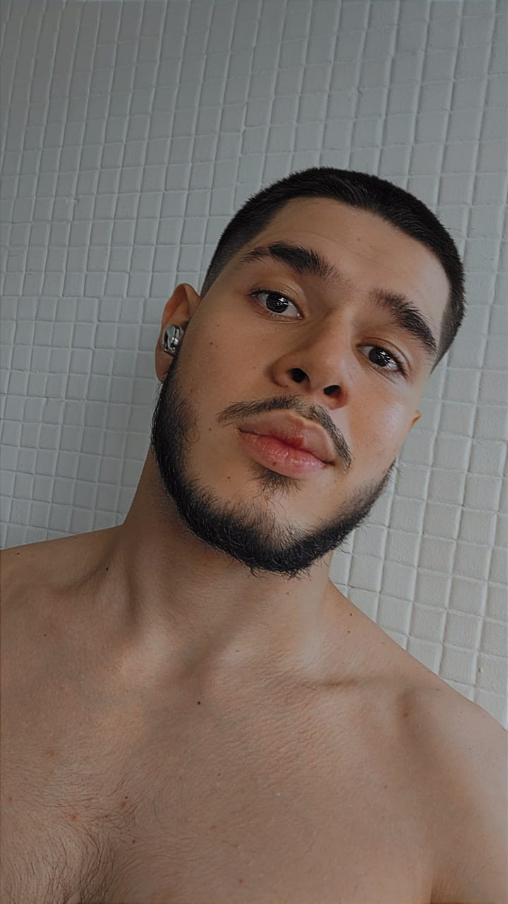 AndrewSimons’s Official Social Fan Page | LoyalFans