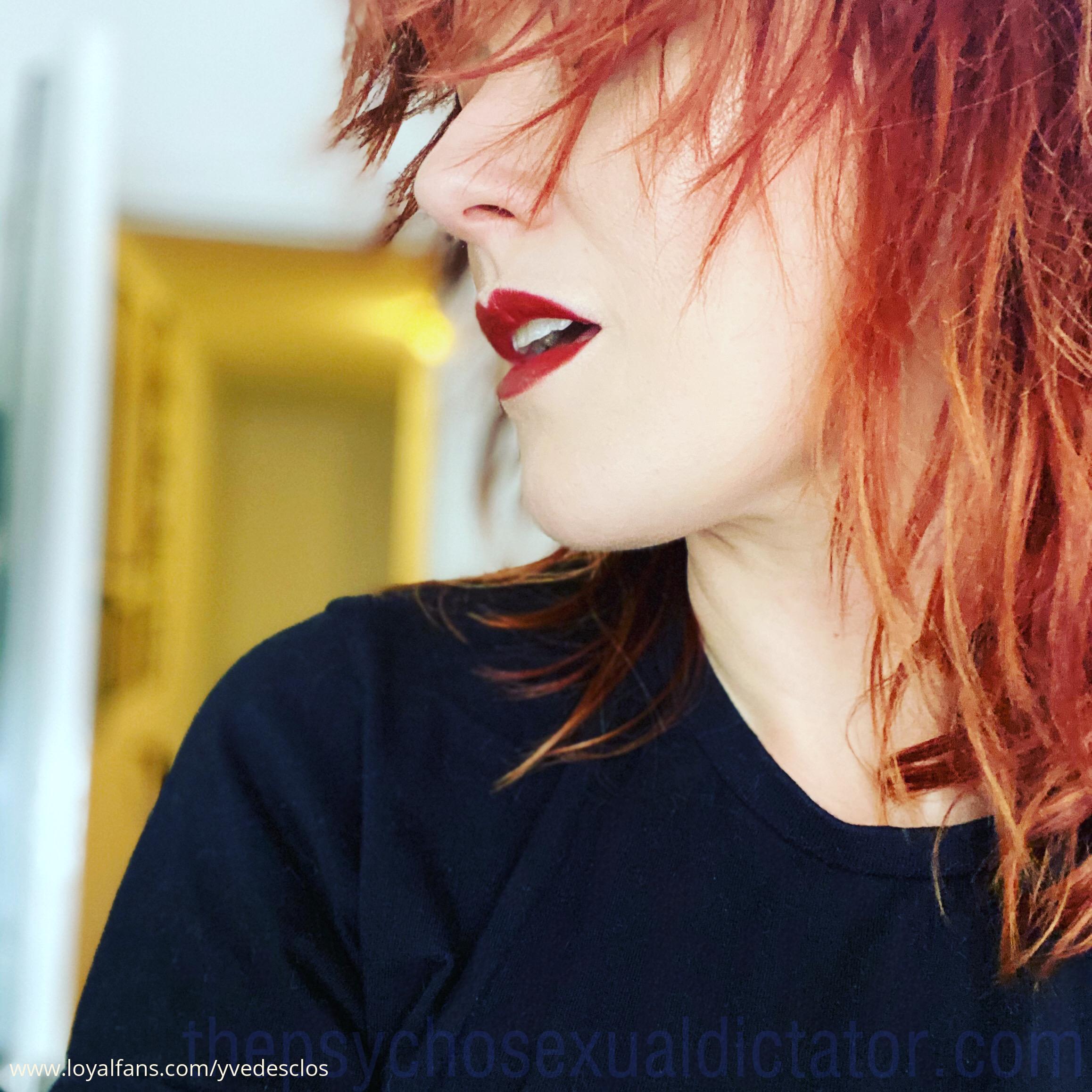 Yve Desclos's Official Social Fan Page | LoyalFans