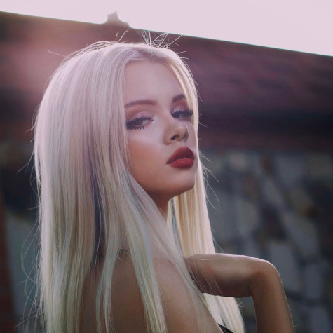 LilySimmons's videos and clips | Official account | LoyalFans