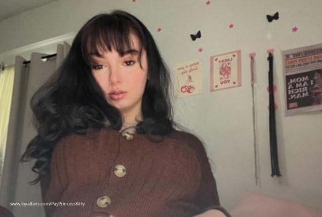 Ballbusting useless beta balls 🥾 - Findom femdom Brutal Brunette ...