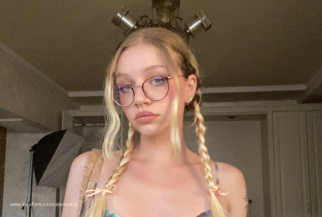 🦶🏻 - Goddess Alaska Official Photos | www.Loyalfans.com