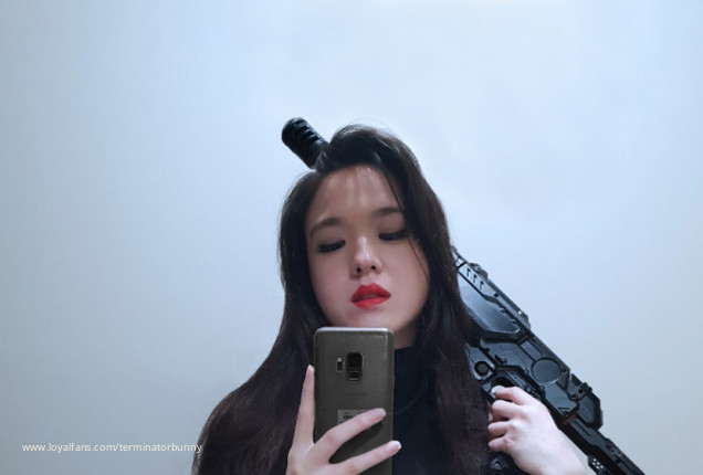 What's a queen without her king? Historically more powerful ...