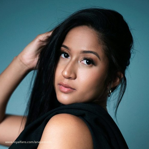 AnayaSteels's Official Social Fan Page | LoyalFans