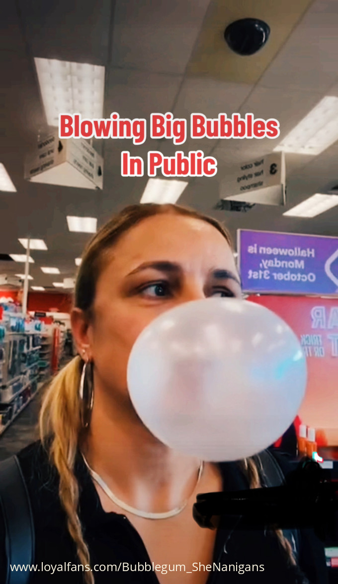 LOY00123 Public Bubbles, Customer at checkout asked me to do bubble in ...