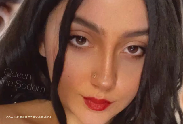 Can’t resist My Ass in a black thong - Queen Selina Sodom Official ...