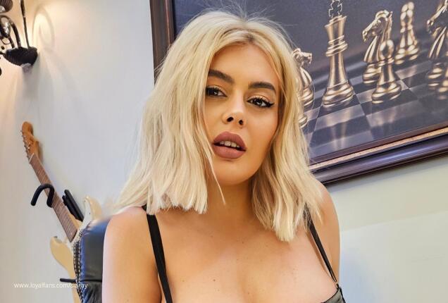 I catch you staring, that little smirk creeping onto your lips. 😈💋 - SiaRay Official Photos ...