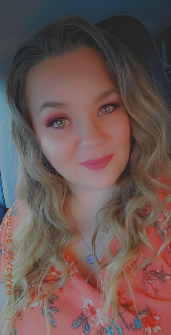 EllaMint’s Official Social Fan Page | LoyalFans