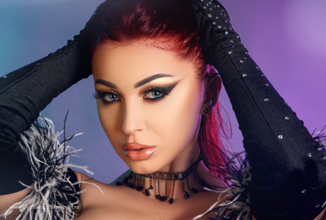 Do you dare watching me in the eyes? - Eve Martini Official Profile ...