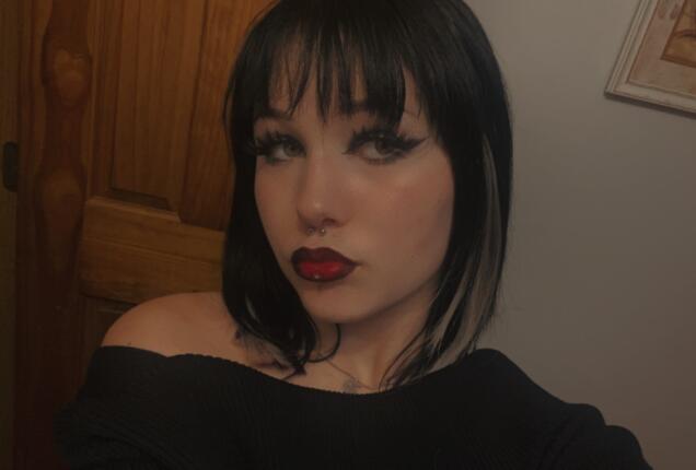 your fav goth muscle goddess - Your Goddess Megara Official Photos ...