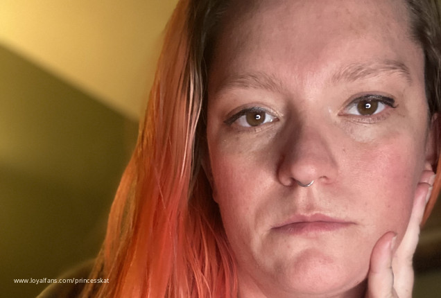 My cute face deserves some attention - Princess Kat Official Photos ...