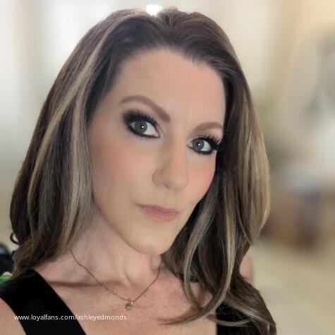 Ashley Edmonds Official Profile | www.Loyalfans.com