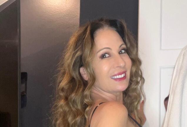 Can I get a good morning message?💛 - Christy Canyon Official Photos ...