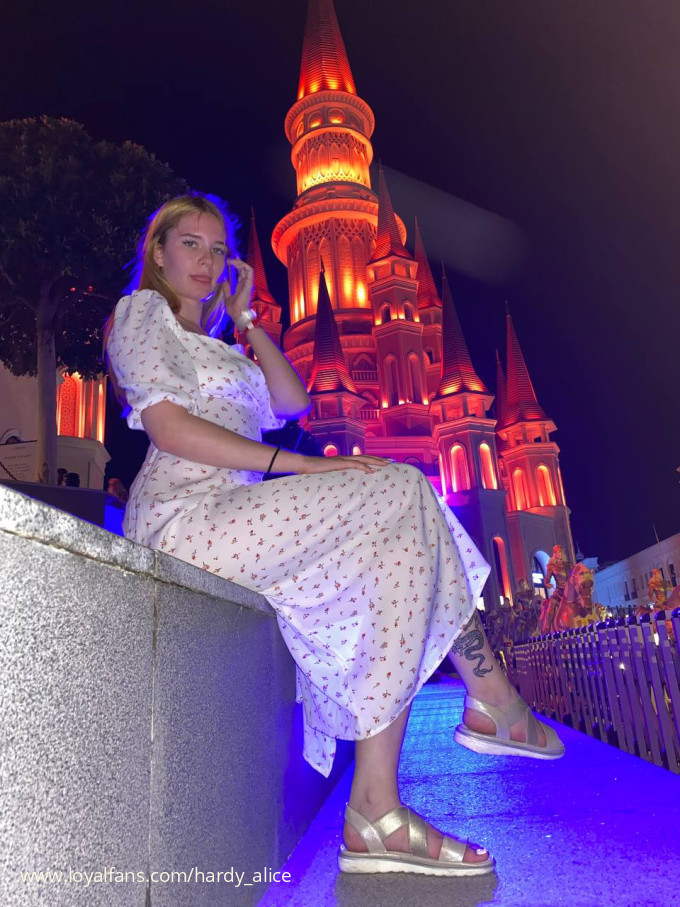 Welcome to Pleasure Land🤑😵 - Hardy Alice Official Photos | www.Loyalfans.com