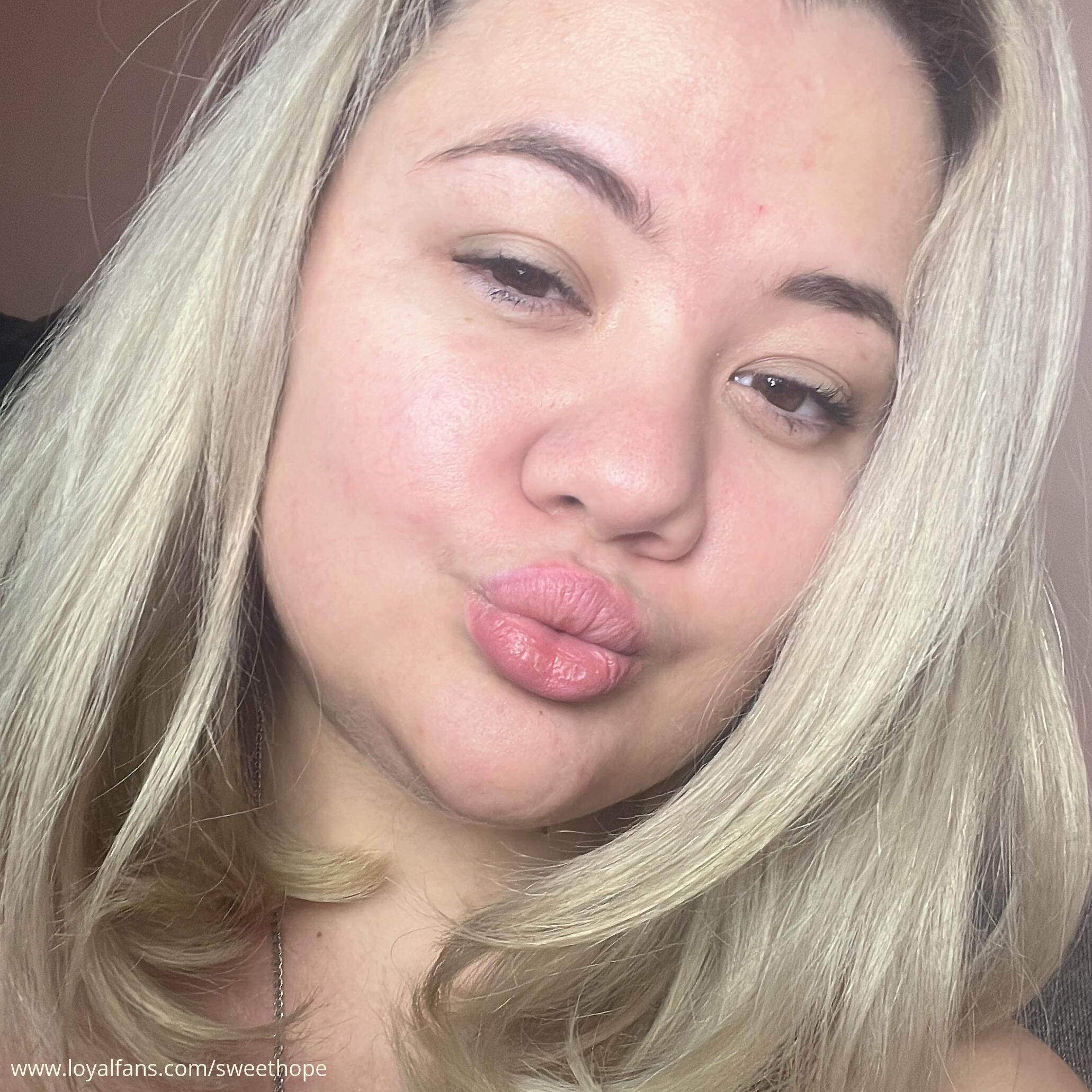 SweetHope 's videos and clips | Official account | LoyalFans